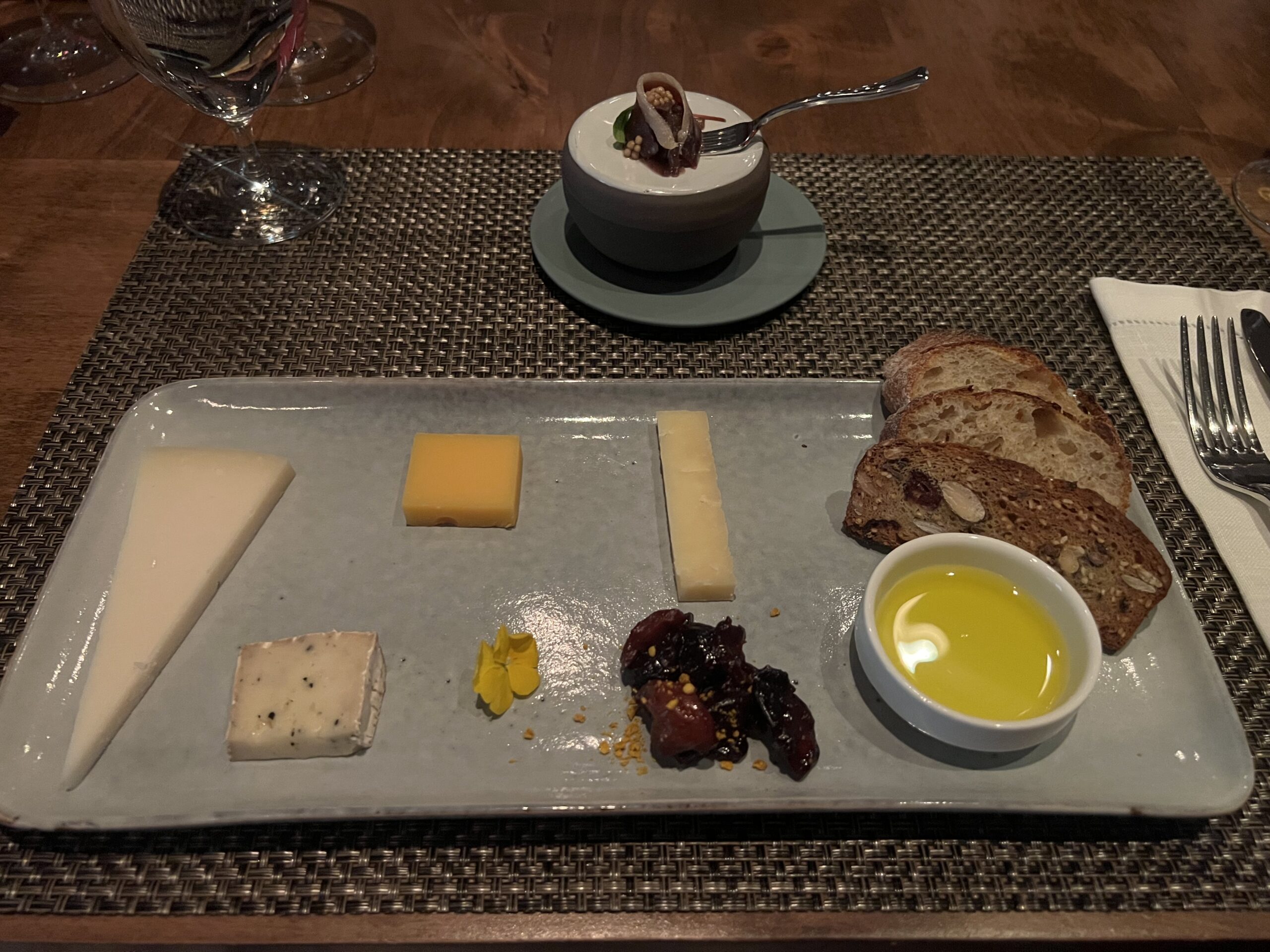 Wine Country Inspired Cheese Plate that's easy to recreate!